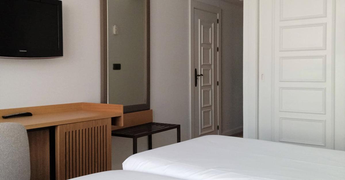 Executive room, corporate lodging in Antequera.